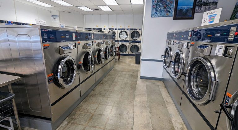 Self-Service Laundry in Everett | Spotless & Spacious – Bims Laundry Cafe